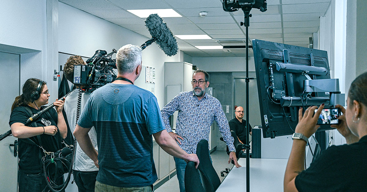 FKFS: Research in Motion: Besuch des SWR im Thermowindkanal